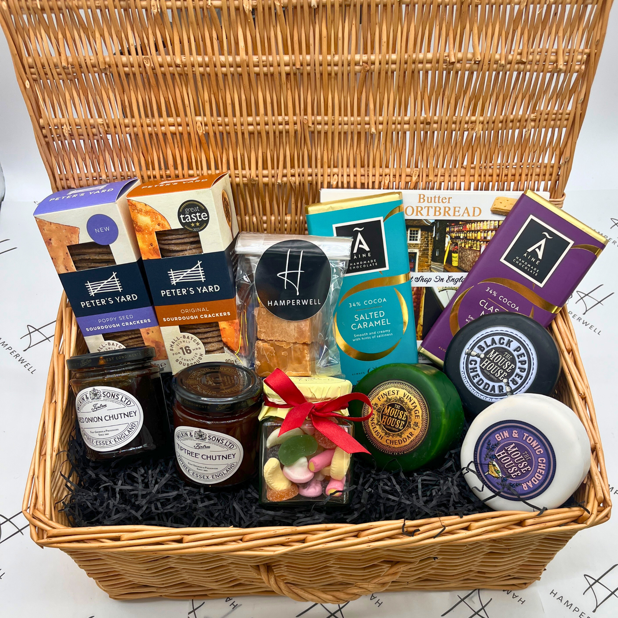 The Classic Food Hamper – HamperWell