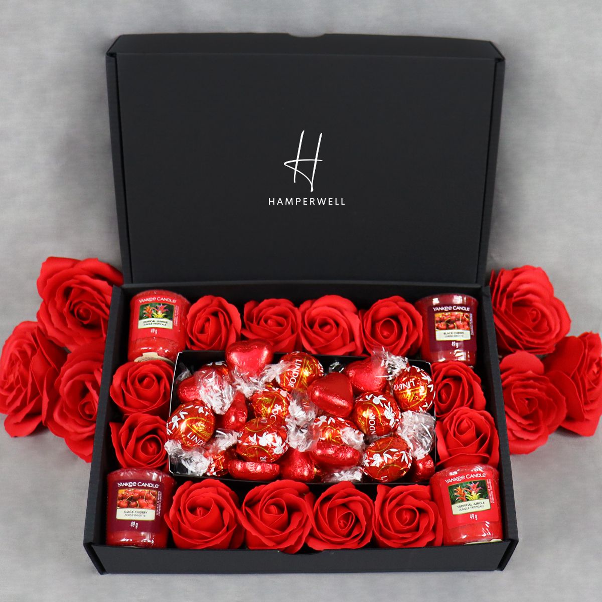 Lindt Lindor & Yankee Candle Signature Chocolate Bouquet With Red Roses ...